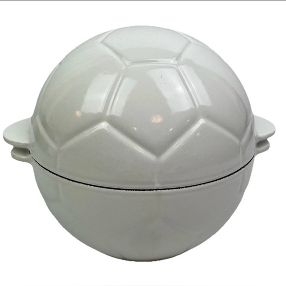 Le Creuset | Kitchen | Rare Le Creuset Soccer Ball Dutch Oven Enameled ...